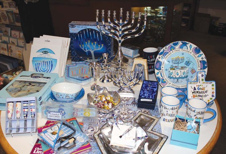 Chanukah shopping at Temple Israel - Jewish Scene Magazine